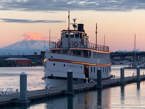 Cruise Destinations – The Steamer Virginia V Foundation